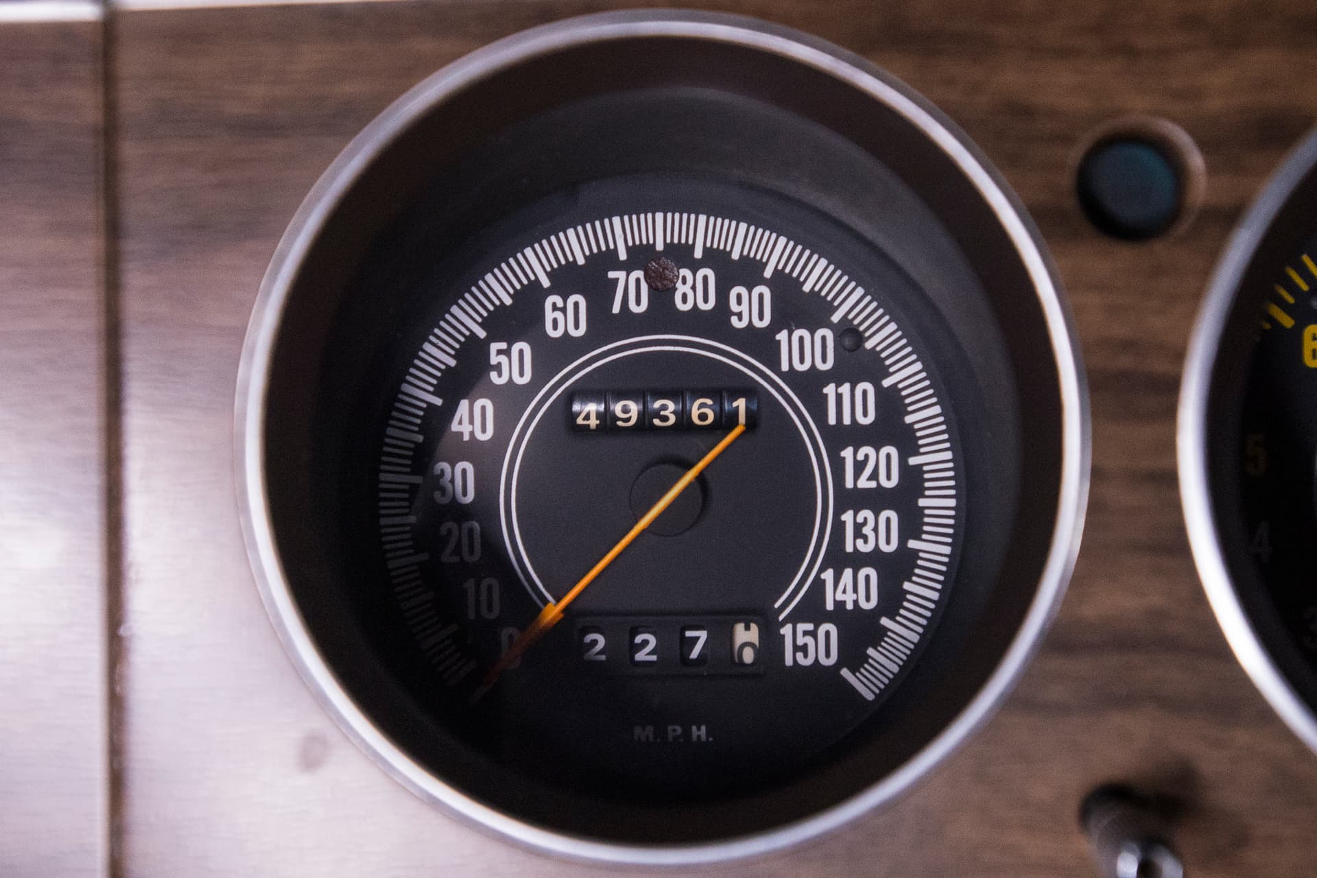 1972 Dodge Challenger Specs, Price, Classic VIN Decoder